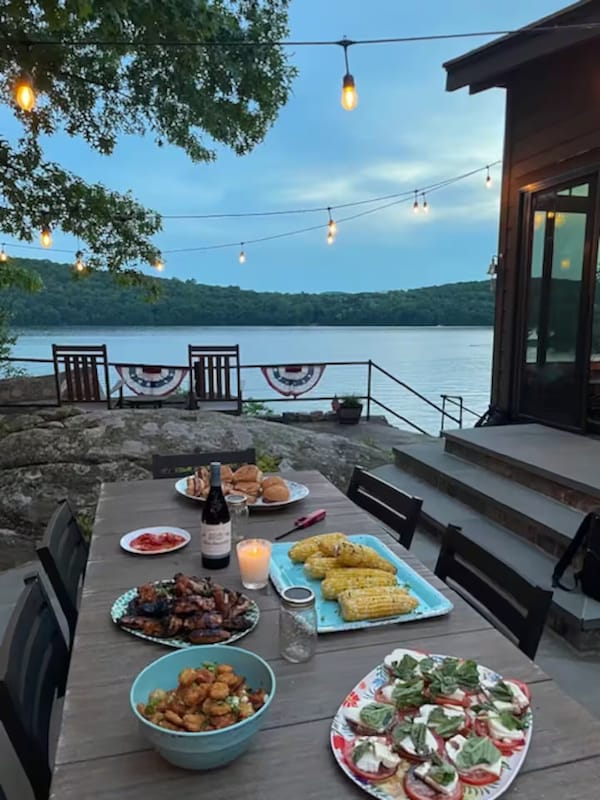 The Full Candlewood Lake Experience - Brookfield, CT