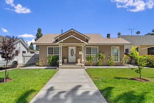 Wood Streets Backyard Oasis Rcc/dwtn - Riverside, CA
