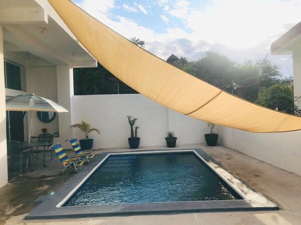Casa Familiar Con Alberca Privada A Una Cuadra De La Playa - Manzanillo