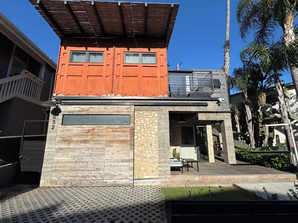 Cali Beach Living! Modern 2 Br Home. Pet Friendly. Walk To Town, Beaches, Harbor - Laguna Niguel, CA