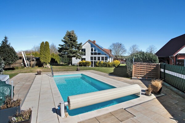 Apartment 'Waldidyll' With Shared Pool, Shared Terrace And Wi-fi - Wolgast