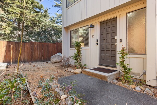 Serenity Bungalow | Loft | A Frame | Fireplace - Incline Village