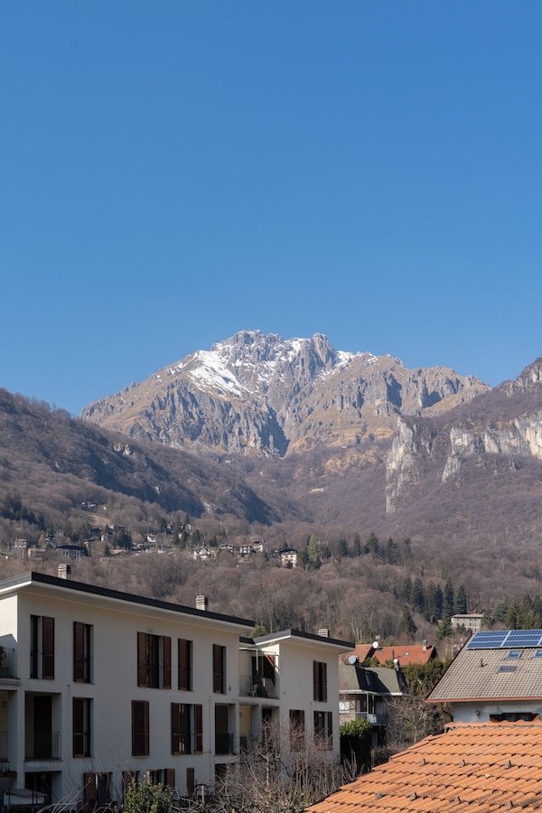 Luxury Apartment Between Como Lake And Valsassina - レッコ