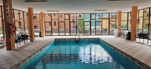 Alpine Nest With Swimmingpool - コモ湖