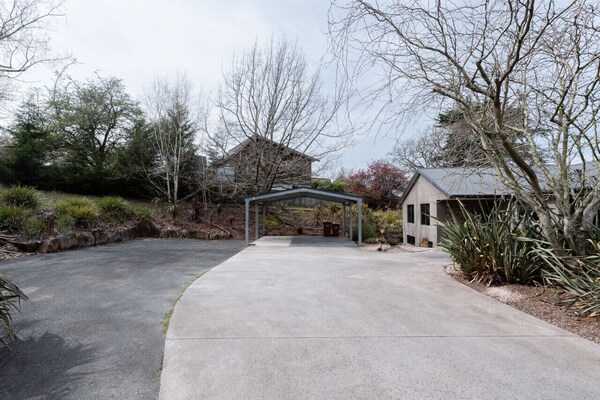 Perfect For Groups And Large Families Sleeps 12 - Launceston