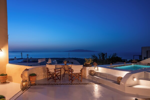 Casa Terra Vedema-oia Sunset-privacy-plunge Pool-starlink Internet (350-450mbps) - Santorini