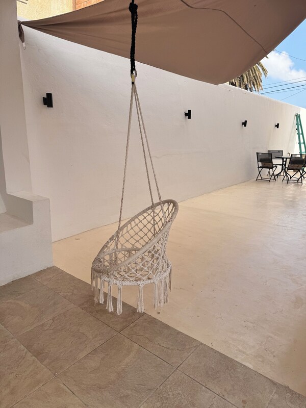 Villa Avec Piscine à 2 Min à Pied De La Plage - Tunisie