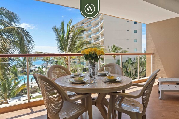 Oceanfront 2 Br Condo - Beach - Restaurant - Gym - Bucerias