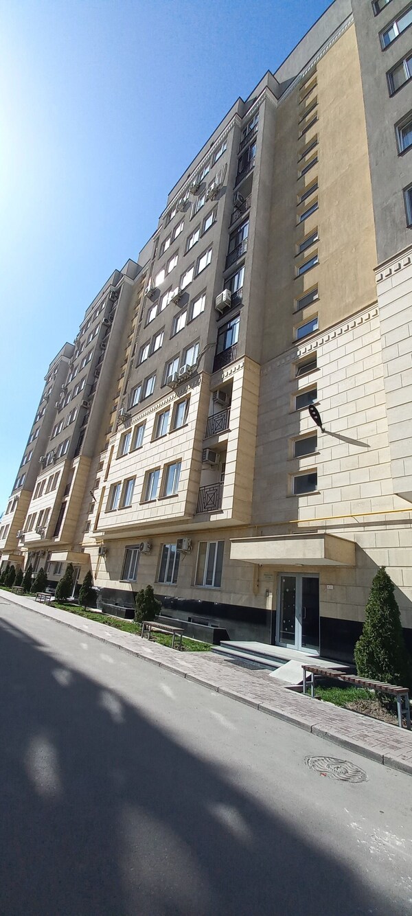 Chic 1-bedroom Apartment In Cool Bishkek With Wifi, Ac - Bishkek