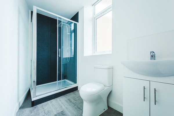 5 Regent Circus Apartment Central Location Long Stays - Swindon