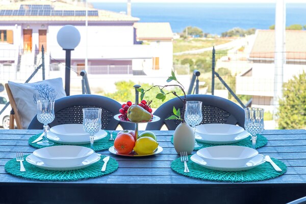 Sardinia Re - Smeralda 10 - Castelsardo