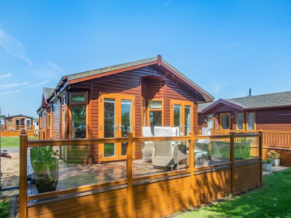 2 Bedroom Accommodation In Stratford-upon-avon - Stratford-upon-Avon