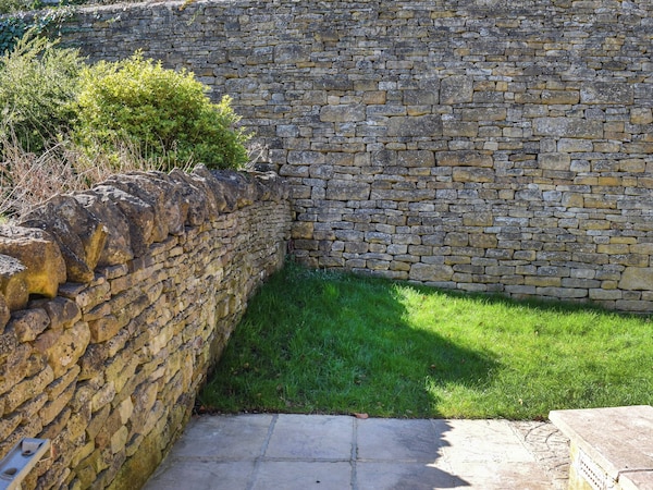 A Unique Escape Nestled Within The Popular Village Of Blockley. - Moreton-in-Marsh