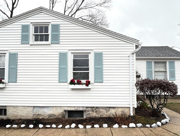 3-bed 19thc Cottage 9minutes From  Misquamicut Beach - Misquamicut, RI