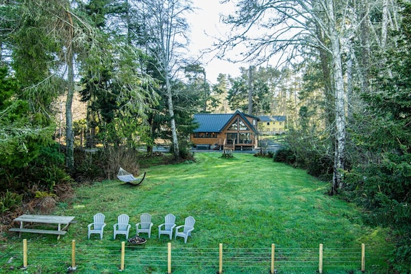 Beautiful Ocean View Cabin And Hot Tub!! - Humboldt County, CA
