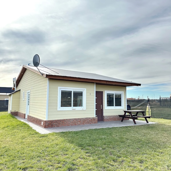Cabaña Con 3 Habitaciones, Excelente Vista A Los Cerros - El Calafate