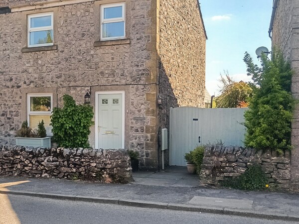 3 Bedroom Accommodation In Monyash, Near Bakewell - Great Longstone