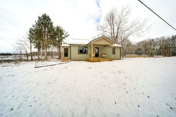 Walk To Lake: Pet-friendly Cottage In Jamestown! - Conneaut Lake, PA