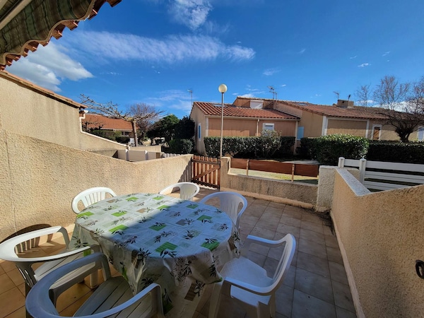 Maison De Vacances, Séjour Cuisine, Résidence  Mas De La Plage 1, Terrasse Sud Dégagée 4... - Vias