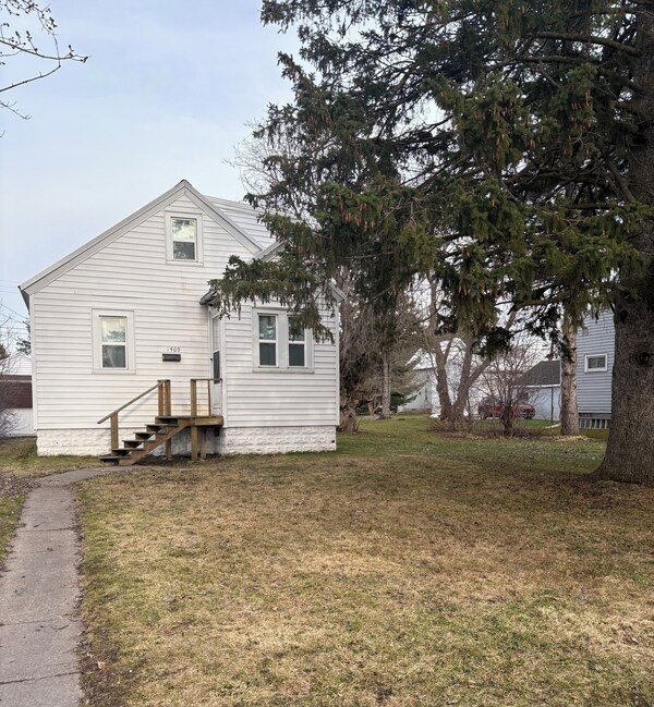 Cozy 2-bedroom House In Sault Ste. Marie - 수세인트마리