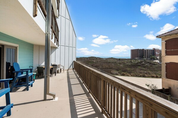 La Mirage Condo125 Beachfront Resort Condominiums With Private Boardwalk - Corpus Christi, TX