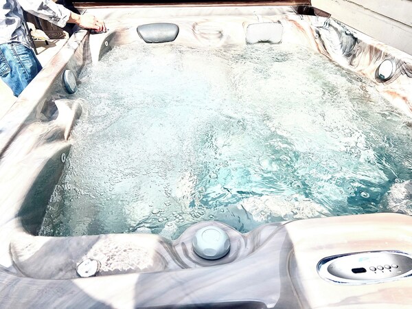 7-bedrooms-hot Tub-4miles To Downtown Houston, Medical Center, 1 Mile To Uh, Tsu - South Houston, TX
