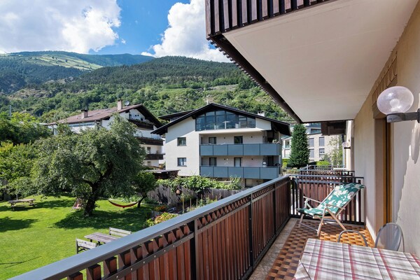 Ferienwohnung 'Residenz Schnatzhof Typ C6' Mit Bergblick, Gemeinschaftspool Und Wi-fi - Goldrain