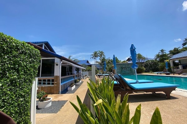 Beautiful Villa With 3 Bedrooms, 3 Bathrooms, Shared Pool, Disabled Access - Kata Beach