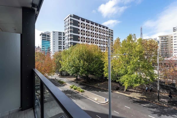 Relaxing Cbd Parkside Aircon Studio Vs Pool & Gym - Auckland