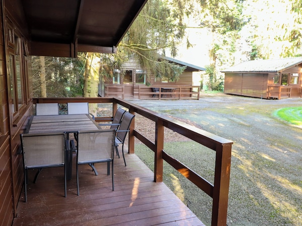 Partridge, Pet Friendly, Country Holiday Cottage In Alford - Sutton on Sea