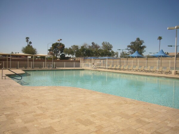 Cozy 1-bedroom Condo Resort In Charming Mesa With Wifi, Ac - Mesa, AZ