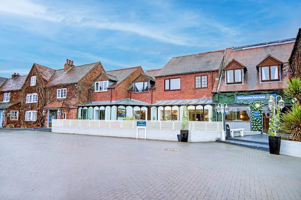 Warwickshire Park Hotel Kenilworth By Belvilla - Solihull