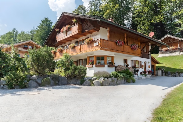 Apartamento 'Bergkristall' Con Vistas A La Montaña, Balcón Y Wi-fi - Zugspitze