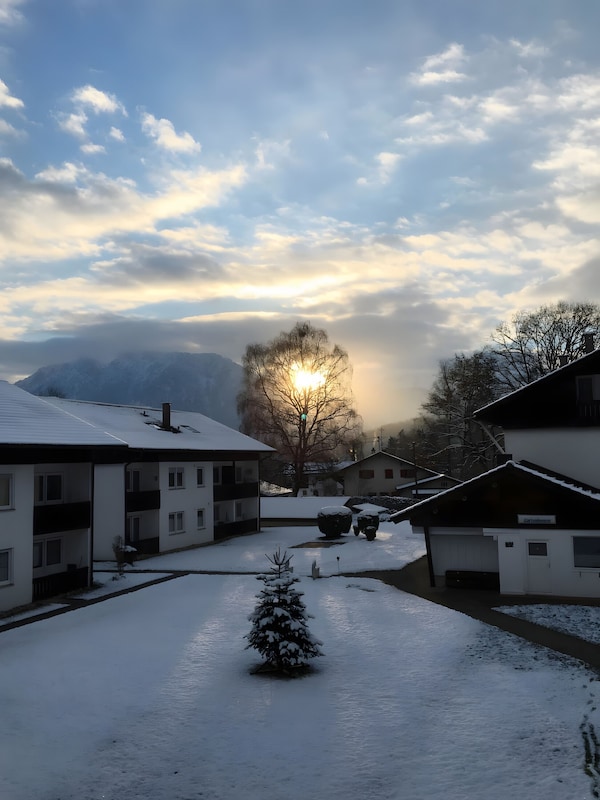 Apartment 'Mit Bergblick, Pool, Sauna' With Mountain View, Shared Garden And Wi-fi - Kufstein