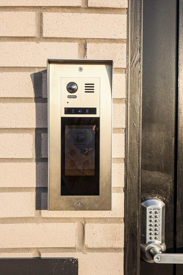 This Apartment Is A 1 Bedroom(s), 1 Bathrooms, Located In Philadelphia, Pa. - Villanova, PA