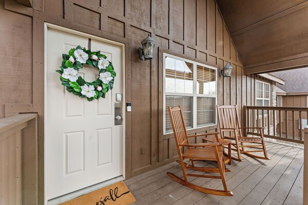 New Listing, Stand Alone Cabin, Stonebridge - Branson, MO