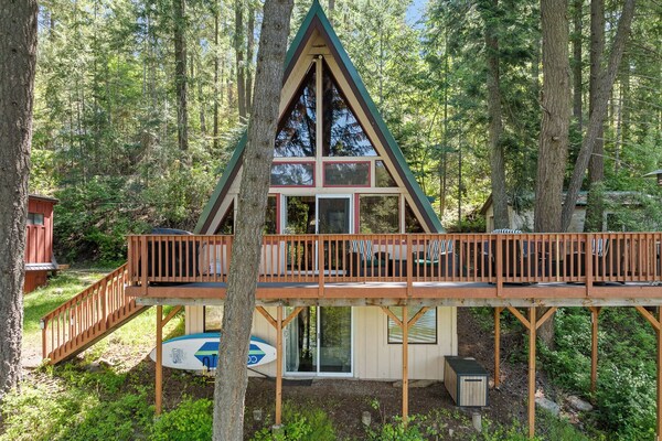 New Listing! Lakefront A-frame Gem | Dock | Paddleboards - Post Falls, ID