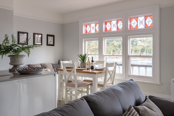 Waterside -  An Apartment That Sleeps 4 Guests  In 2 Bedrooms - Dartmouth