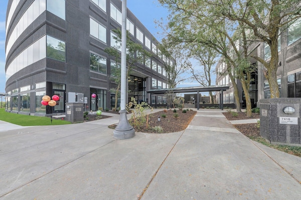 Modern & Nice Place In Kansas Free Parking & Wifi Clean Comfortable And Quite - Platte City, MO