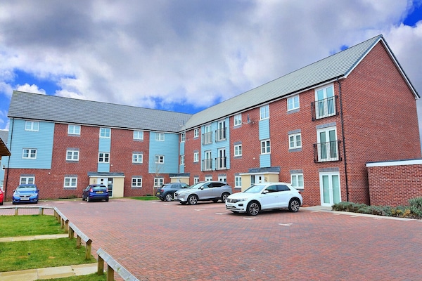Finest Retreats | Aldridge Square - Sutton Coldfield