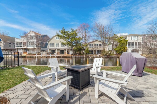 Bethany Beach New Castle 4br 2ba Canal Front Home - Delaware