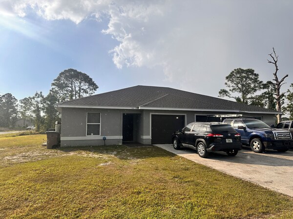 Holy Resisdence, 3-bedroom Apartment In Awesome Lehigh Acres With Wifi, Ac - Lehigh Acres, FL