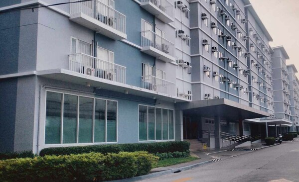 Trees Residence One Bedroom Unit - Santa Maria