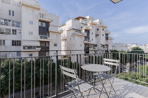Blueground | Old North, New Building, Balcony (Tlv-43) - Tel-Aviv