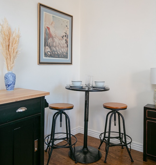 Affordable Queen Studio Near Dtla! - The Commerce Casino & Hotel