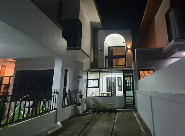 2-bedrooms Holiday Home With Mountain Views - Wonosobo