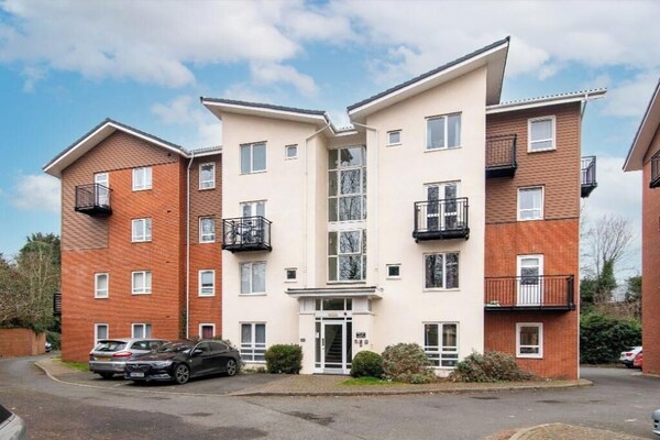 Cosy And Stylish 1 Bedroom With Free Parking In Coventry - Coventry