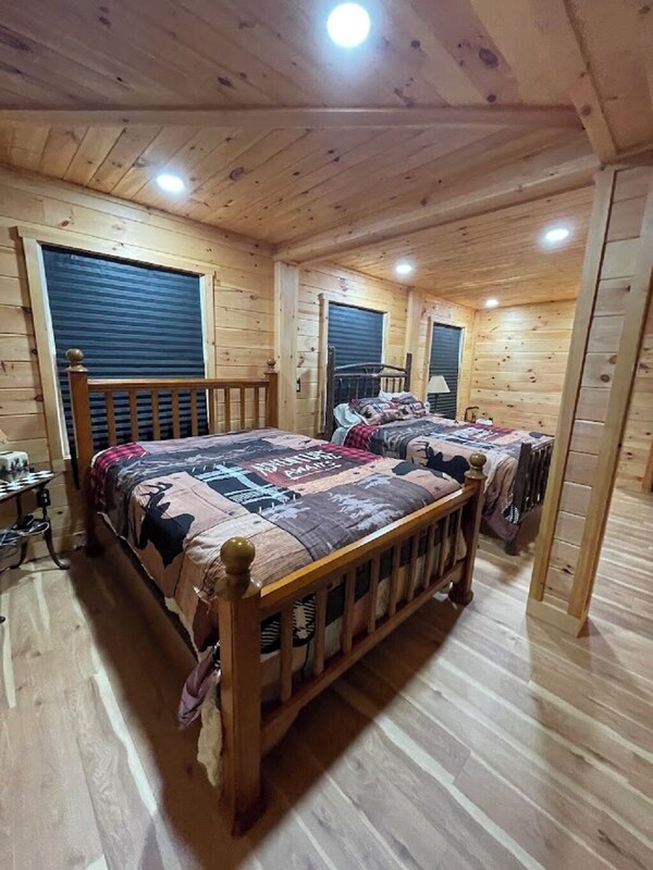 Parquet House - A Charming 8 Bedroom Waterfront Property ~ In The Heart Of Inlet - Old Forge, NY