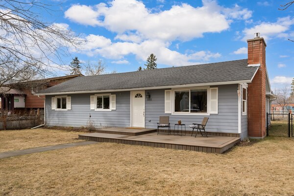 New Listing! Charming 3 Bedroom Home Near Downtown Kalispell - Kalispell, MT