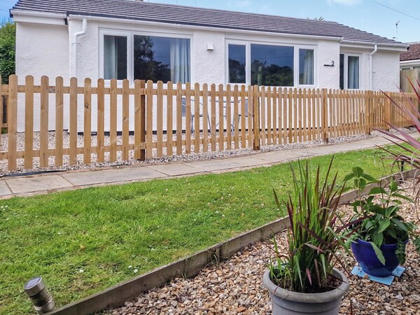 2 Bedroom Accommodation In Newquay - Mawgan Porth
